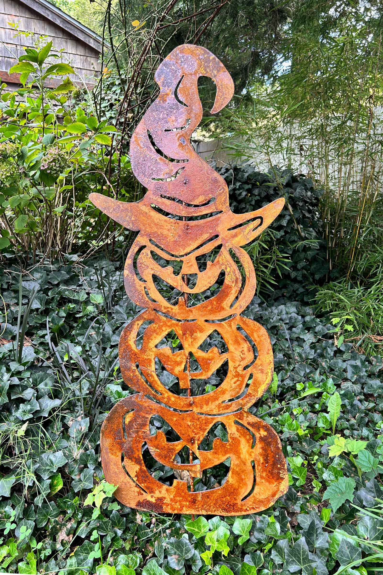 Three Stacked Pumpkins / Outdoor Halloween Decoration – Rustica Ornamentals